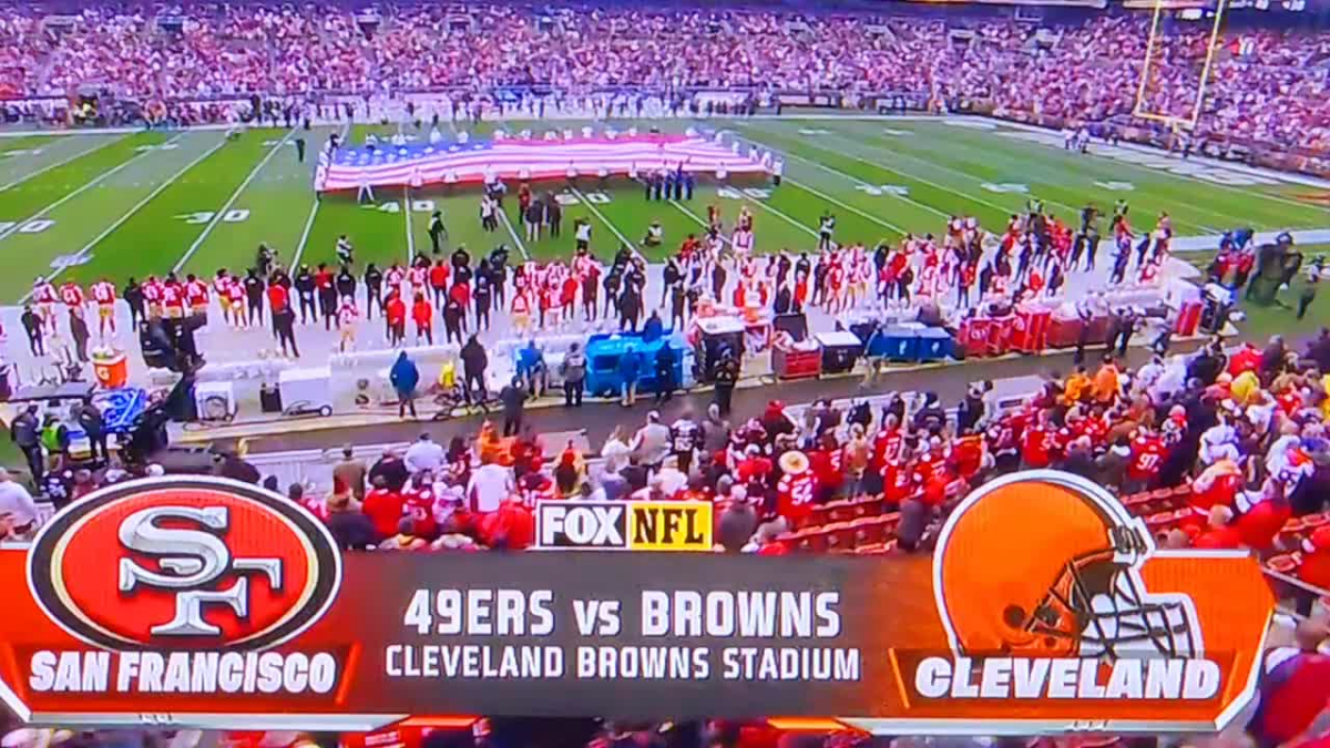 Cleveland Native Norelle Simpson Amazes with National Anthem at ...